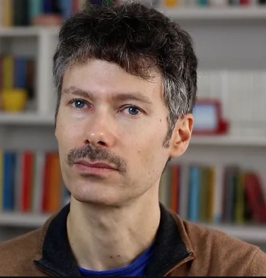 Il regista sestese Simone Scafidi protagonista alla Mostra del Cinema ...